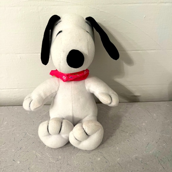 Peanuts | Toys | Snoopy Stuffed Animal | Poshmark